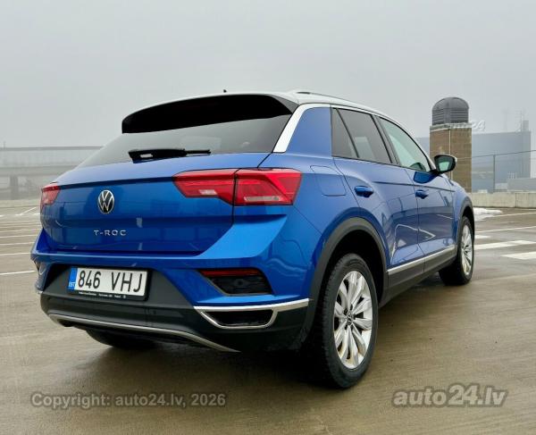 Blue Volkswagen T-Roc 2021 in Tallinn, with an engine capacity of 1.50 L and mileage of 78 thousand km for 20900 €, photo 4 on AUTOMOTO.COM.LV