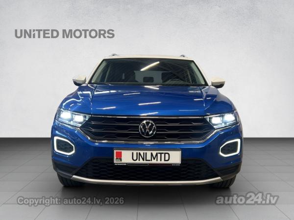 Zils Volkswagen T-Roc 2021 Tallina, ar dzinēja tilpumu 1.50 L un nobraukumu 79 tūkst. km par 19900 €, foto 5 vietnē AUTOMOTO.COM.LV