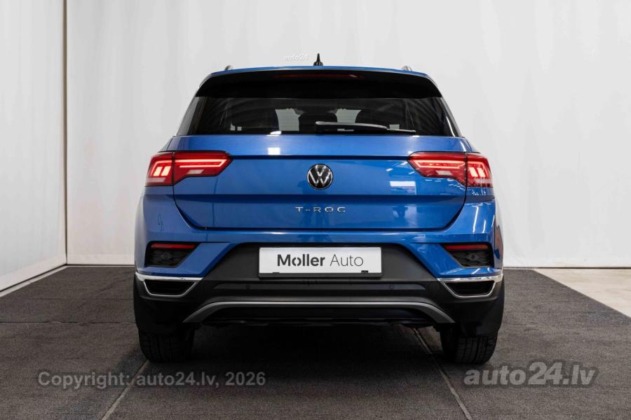 Zils Volkswagen T-Roc 2021 Tallina, ar dzinēja tilpumu 1.50 L un nobraukumu 76 tūkst. km par 21300 €, foto 6 vietnē AUTOMOTO.COM.LV