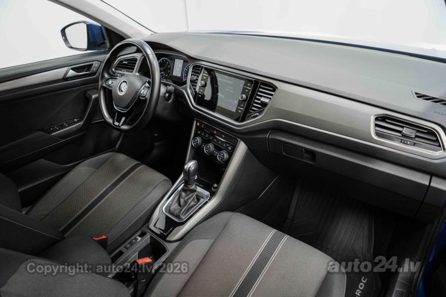 Zils Volkswagen T-Roc 2021 Tallina, ar dzinēja tilpumu 1.50 L un nobraukumu 76 tūkst. km par 21300 €, foto 8 vietnē AUTOMOTO.COM.LV