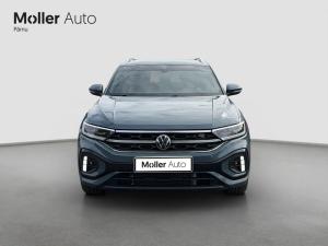 Zils Volkswagen T-Roc 2023 Pērnava, ar dzinēja tilpumu 1.50 L un nobraukumu 27 tūkst. km par 27900 €, foto 4 vietnē AUTOMOTO.COM.LV