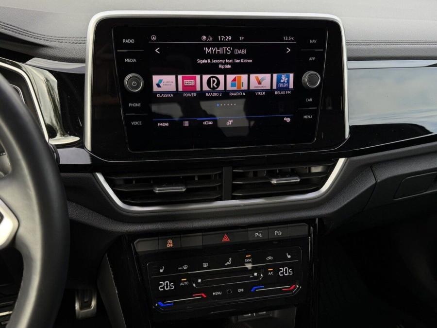 Zils Volkswagen T-Roc 2023 Pērnava, ar dzinēja tilpumu 1.50 L un nobraukumu 27 tūkst. km par 27900 €, foto 9 vietnē AUTOMOTO.COM.LV