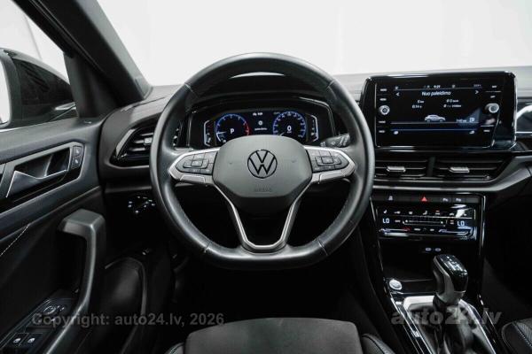 Zils Volkswagen T-Roc 2023 Tallina, ar dzinēja tilpumu 1.50 L un nobraukumu 40 tūkst. km par 26900 €, foto 10 vietnē AUTOMOTO.COM.LV