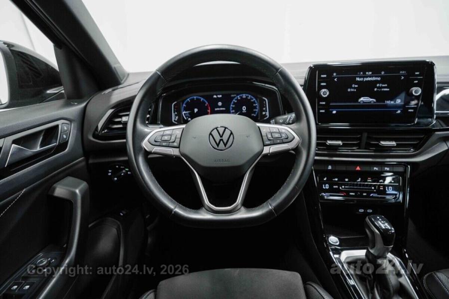 Blue Volkswagen T-Roc 2023 in Tallinn, with an engine capacity of 1.50 L and mileage of 40 thousand km for 26900 €, photo 11 on AUTOMOTO.COM.LV
