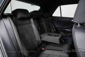 Blue Volkswagen T-Roc 2023 in Tallinn, with an engine capacity of 1.50 L and mileage of 40 thousand km for 26900 €, photo 13 on AUTOMOTO.COM.LV
