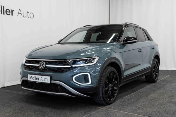Blue Volkswagen T-Roc 2023 in Tallinn, with an engine capacity of 1.50 L and mileage of 40 thousand km for 26900 €, photo 1 on AUTOMOTO.COM.LV