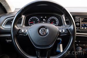 Brūns Volkswagen T-Roc 2018 Rīga, ar dzinēja tilpumu 1.50 L un nobraukumu 95 tūkst. km par 16500 €, foto 16 vietnē AUTOMOTO.COM.LV