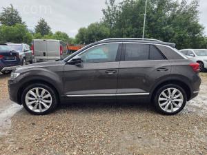 Brūns Volkswagen T-Roc 2018 Jelgava, ar dzinēja tilpumu 2.00 L un nobraukumu 0 tūkst. km par 14900 €, foto 3 vietnē AUTOMOTO.COM.LV