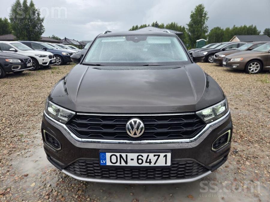 Brūns Volkswagen T-Roc 2018 Jelgava, ar dzinēja tilpumu 2.00 L un nobraukumu 0 tūkst. km par 14900 €, foto 5 vietnē AUTOMOTO.COM.LV