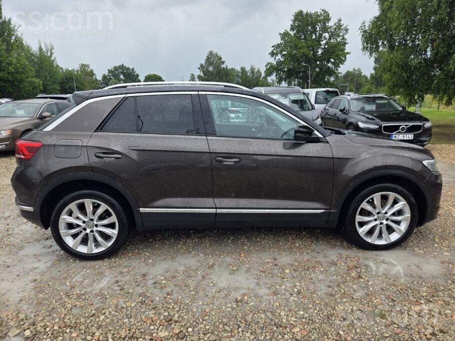 Brūns Volkswagen T-Roc 2018 Jelgava, ar dzinēja tilpumu 2.00 L un nobraukumu 0 tūkst. km par 14900 €, foto 7 vietnē AUTOMOTO.COM.LV