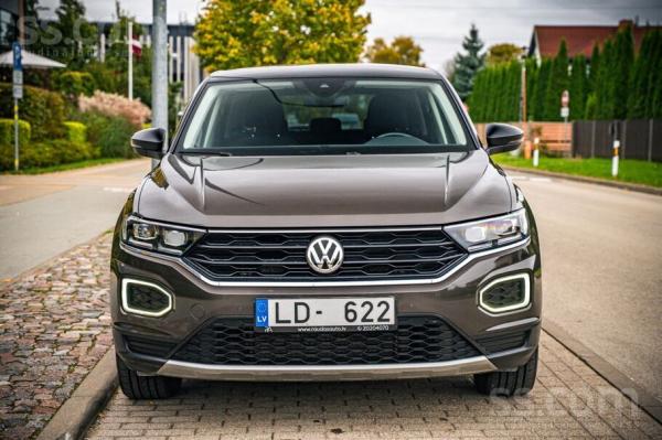 Фольксваген Ти-Рок 2019 в Рига на AUTOMOTO.COM.LV Коричневый Фольксваген Ти-Рок 2019 в Рига, объемом двигателя 2.00 л и пробегом 218 тыс. км за 13990 €, фото 3 на AUTOMOTO.COM.LV