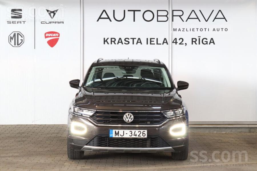Brūns Volkswagen T-Roc 2020 Rīga, ar dzinēja tilpumu 2.00 L un nobraukumu 65 tūkst. km par 19490 €, foto 3 vietnē AUTOMOTO.COM.LV