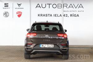 Brūns Volkswagen T-Roc 2020 Rīga, ar dzinēja tilpumu 2.00 L un nobraukumu 65 tūkst. km par 19490 €, foto 8 vietnē AUTOMOTO.COM.LV