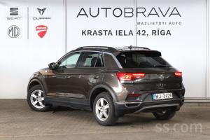 Brūns Volkswagen T-Roc 2020 Rīga, ar dzinēja tilpumu 2.00 L un nobraukumu 65 tūkst. km par 19490 €, foto 9 vietnē AUTOMOTO.COM.LV