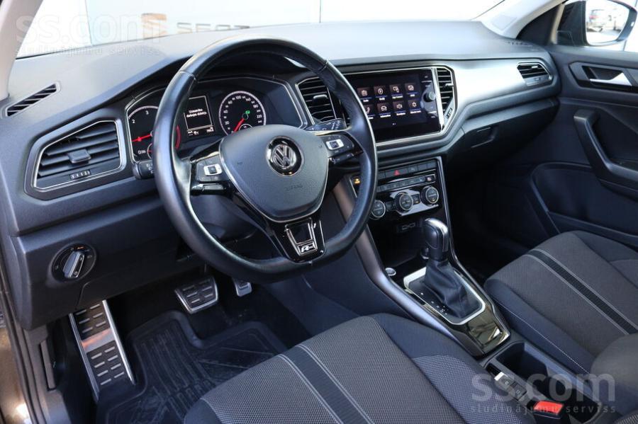 Brūns Volkswagen T-Roc 2020 Rīga, ar dzinēja tilpumu 2.00 L un nobraukumu 65 tūkst. km par 19490 €, foto 10 vietnē AUTOMOTO.COM.LV