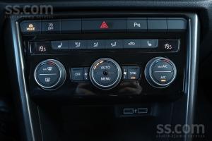 Brūns Volkswagen T-Roc 2020 Rīga, ar dzinēja tilpumu 2.00 L un nobraukumu 65 tūkst. km par 19490 €, foto 14 vietnē AUTOMOTO.COM.LV
