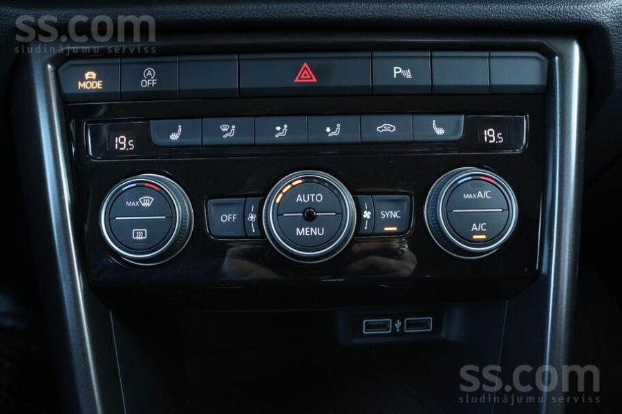 Brūns Volkswagen T-Roc 2020 Rīga, ar dzinēja tilpumu 2.00 L un nobraukumu 65 tūkst. km par 19490 €, foto 14 vietnē AUTOMOTO.COM.LV