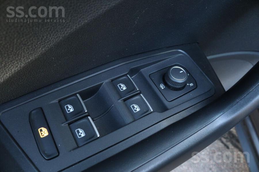 Brūns Volkswagen T-Roc 2020 Rīga, ar dzinēja tilpumu 2.00 L un nobraukumu 65 tūkst. km par 19490 €, foto 23 vietnē AUTOMOTO.COM.LV