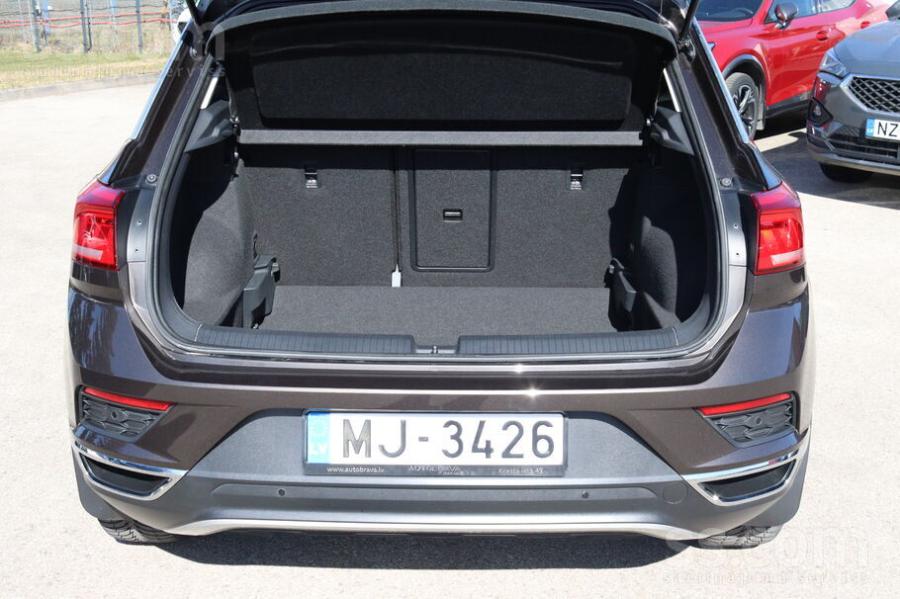 Brūns Volkswagen T-Roc 2020 Rīga, ar dzinēja tilpumu 2.00 L un nobraukumu 65 tūkst. km par 19490 €, foto 31 vietnē AUTOMOTO.COM.LV