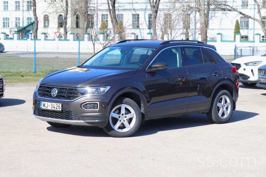 Brūns Volkswagen T-Roc 2020 Rīga, ar dzinēja tilpumu 2.00 L un nobraukumu 65 tūkst. km par 19490 €, foto 32 vietnē AUTOMOTO.COM.LV