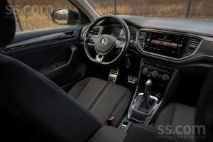 Brūns Volkswagen T-Roc 2018 Jelgava, ar dzinēja tilpumu 1.50 L un nobraukumu 320 tūkst. km par 14650 €, foto 9 vietnē AUTOMOTO.COM.LV