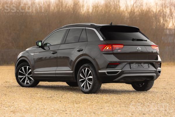 Brūns Volkswagen T-Roc 2018 Jelgava, ar dzinēja tilpumu 1.50 L un nobraukumu 320 tūkst. km par 13400 €, foto 3 vietnē AUTOMOTO.COM.LV