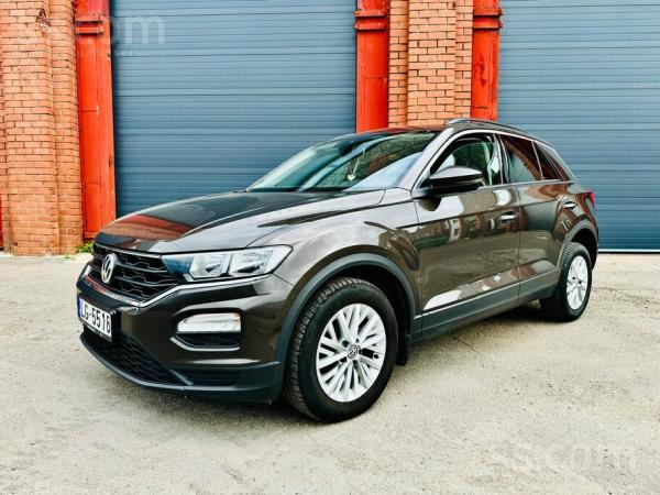 Brūns Volkswagen T-Roc 2018 Rīga, ar dzinēja tilpumu 1.50 L un nobraukumu 233 tūkst. km par 13850 €, foto 1 vietnē AUTOMOTO.COM.LV