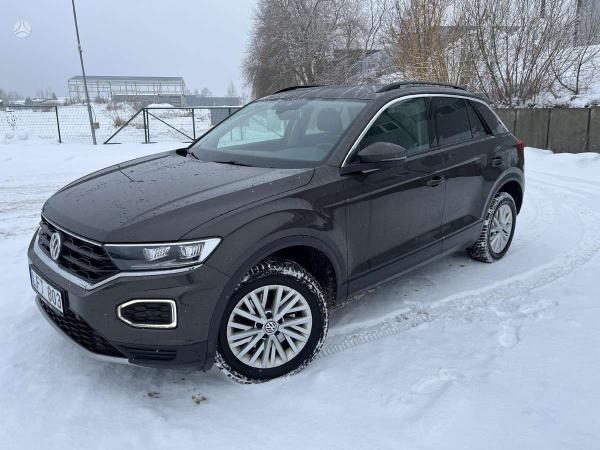 Brown Volkswagen T-Roc 2019 in Kaunas, with an engine capacity of 1.97 L and mileage of 167 thousand km for 18200 €, photo 7 on AUTOMOTO.COM.LV
