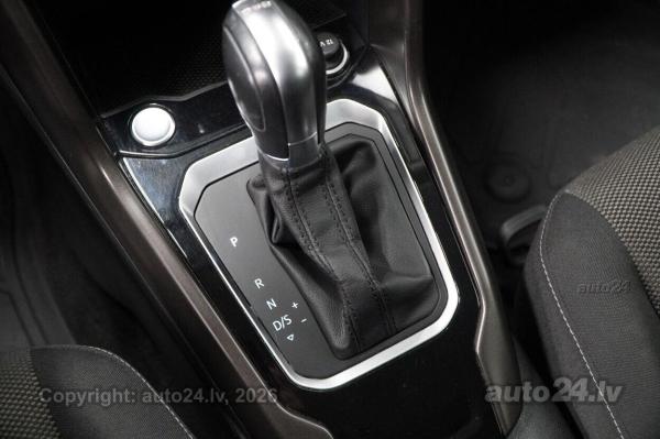 Brūns Volkswagen T-Roc 2019 Tallina, ar dzinēja tilpumu 1.50 L un nobraukumu 130 tūkst. km par 17000 €, foto 11 vietnē AUTOMOTO.COM.LV