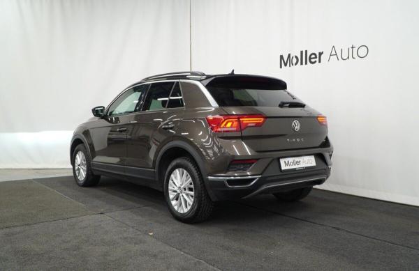 Brown Volkswagen T-Roc 2019 in Tallinn, with an engine capacity of 1.50 L and mileage of 130 thousand km for 17000 €, photo 4 on AUTOMOTO.COM.LV