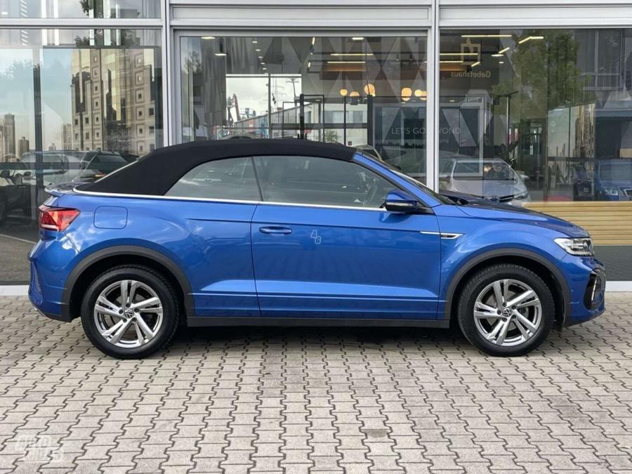 Volkswagen T-Roc 2023 in Kaunas, with an engine capacity of 1.50 L and mileage of 35 thousand km for 29486 €, photo 4 on AUTOMOTO.COM.LV