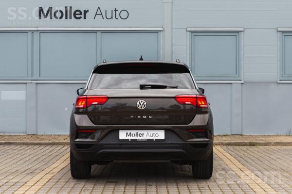 Volkswagen T-Roc 2018 in Ventspils, with an engine capacity of 1.00 L and mileage of 43 thousand km for 16250 €, photo 4 on AUTOMOTO.COM.LV