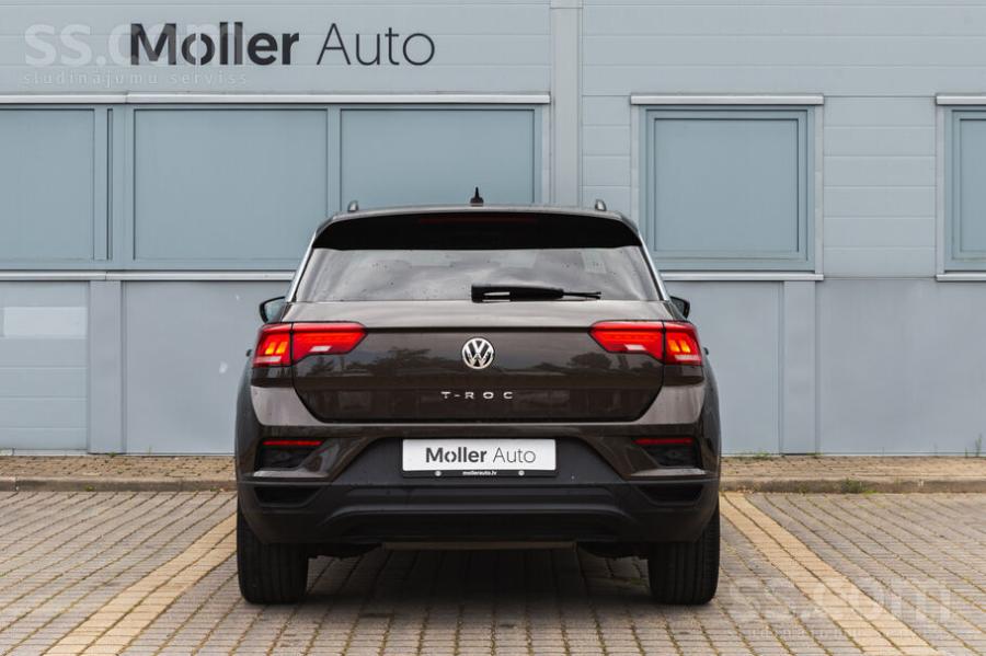Volkswagen T-Roc 2018 in Ventspils, with an engine capacity of 1.00 L and mileage of 43 thousand km for 16250 €, photo 4 on AUTOMOTO.COM.LV