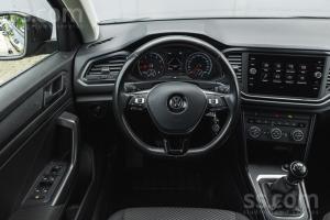 Volkswagen T-Roc 2018 in Ventspils, with an engine capacity of 1.00 L and mileage of 43 thousand km for 16250 €, photo 16 on AUTOMOTO.COM.LV