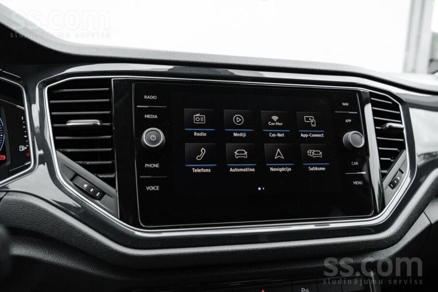Volkswagen T-Roc 2018 in Riga, with an engine capacity of 2.00 L and mileage of 205 thousand km for 14950 €, photo 16 on AUTOMOTO.COM.LV