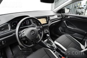 Volkswagen T-Roc 2018 in Riga, with an engine capacity of 2.00 L and mileage of 205 thousand km for 14950 €, photo 22 on AUTOMOTO.COM.LV