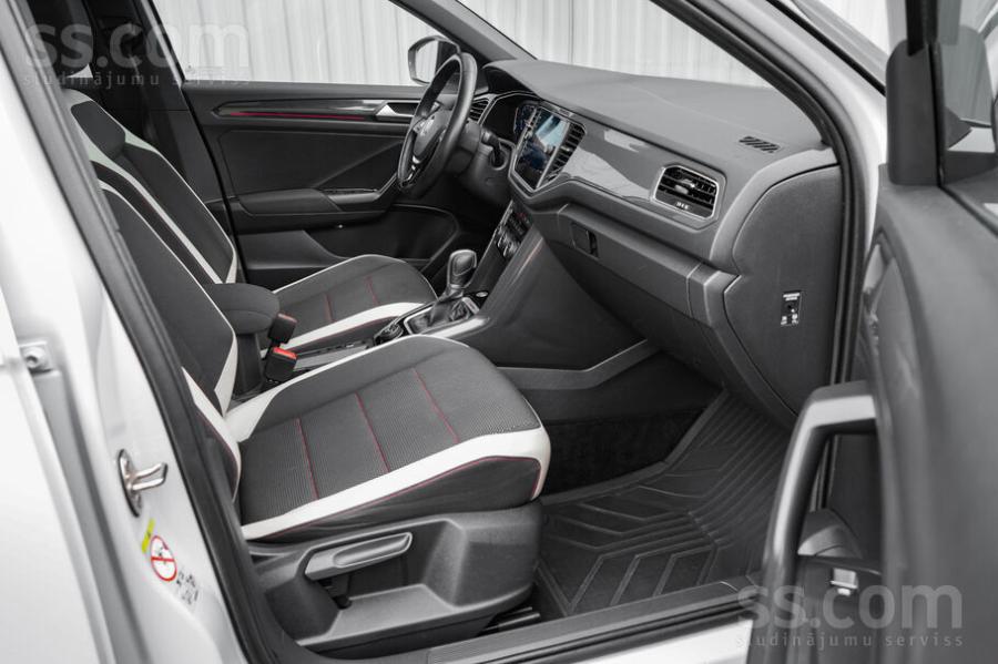 Volkswagen T-Roc 2018 Ogre, ar dzinēja tilpumu 2.00 L un nobraukumu 198 tūkst. km par 17700 €, foto 8 vietnē AUTOMOTO.COM.LV