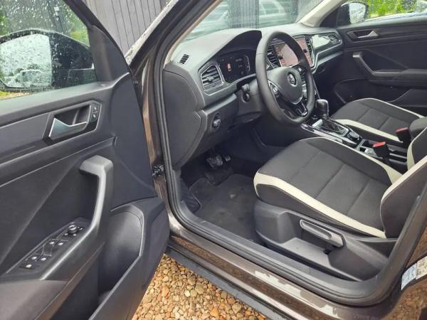 Volkswagen T-Roc 2018 Jelgava, ar dzinēja tilpumu 2.00 L un nobraukumu 244 tūkst. km par 14900 €, foto 9 vietnē AUTOMOTO.COM.LV