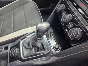 Volkswagen T-Roc 2018 in Jelgava, with an engine capacity of 2.00 L and mileage of 244 thousand km for 14900 €, photo 13 on AUTOMOTO.COM.LV