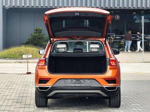 Volkswagen T-Roc 2018 in Siauliai, with an engine capacity of 1.97 L and mileage of 186 thousand km for 16700 €, photo 14 on AUTOMOTO.COM.LV