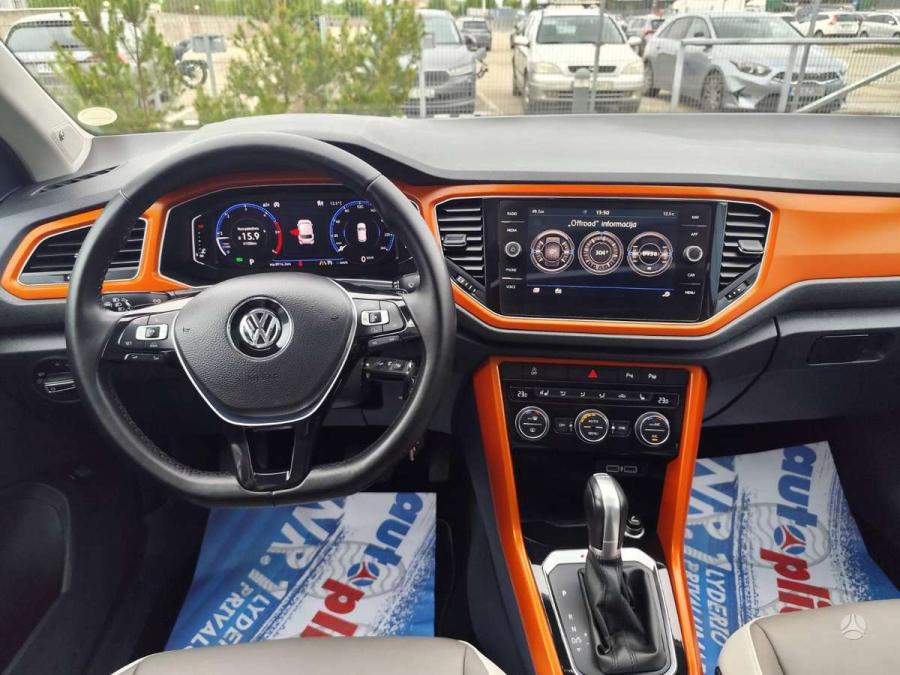 Volkswagen T-Roc 2018 in Siauliai, with an engine capacity of 1.97 L and mileage of 186 thousand km for 16700 €, photo 21 on AUTOMOTO.COM.LV