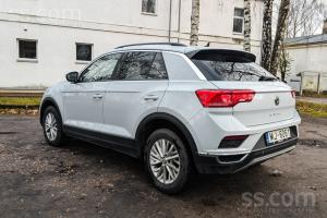 Volkswagen T-Roc 2019 in Riga, with an engine capacity of 2.00 L and mileage of 176 thousand km for 15500 €, photo 3 on AUTOMOTO.COM.LV