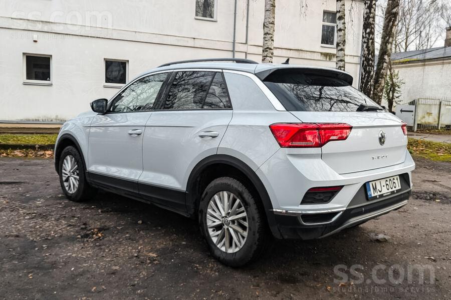 Volkswagen T-Roc 2019 in Riga, with an engine capacity of 2.00 L and mileage of 176 thousand km for 15500 €, photo 3 on AUTOMOTO.COM.LV