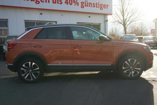Volkswagen T-Roc 2019 in Kaunas, with an engine capacity of 1.50 L and mileage of 48 thousand km for 24450 €, photo 3 on AUTOMOTO.COM.LV
