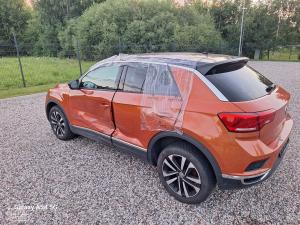 Volkswagen T-Roc 2019 in Kaunas, with an engine capacity of 1.60 L and mileage of 209 thousand km for 9999 €, photo 7 on AUTOMOTO.COM.LV