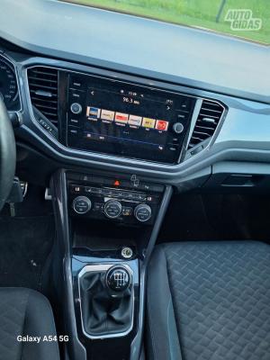 Volkswagen T-Roc 2019 in Kaunas, with an engine capacity of 1.60 L and mileage of 209 thousand km for 9999 €, photo 16 on AUTOMOTO.COM.LV