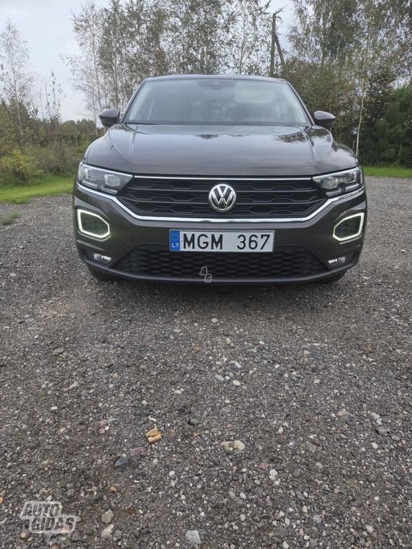 Volkswagen T-Roc 2019 in Plunge, with an engine capacity of 1.50 L and mileage of 154 thousand km for 16999 €, photo 5 on AUTOMOTO.COM.LV