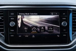 Volkswagen T-Roc 2020 Rīga, ar dzinēja tilpumu 2.00 L un nobraukumu 83 tūkst. km par 18900 €, foto 20 vietnē AUTOMOTO.COM.LV