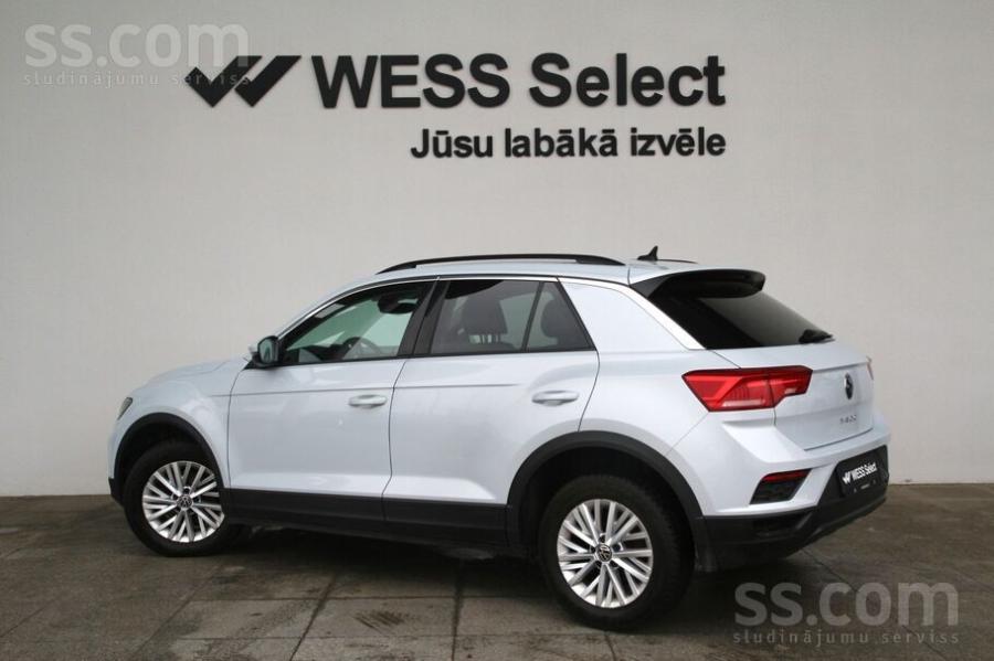 Volkswagen T-Roc 2021 Rīga, ar dzinēja tilpumu 1.00 L un nobraukumu 134 tūkst. km par 11990 €, foto 4 vietnē AUTOMOTO.COM.LV
