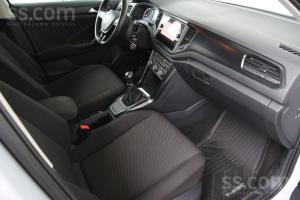 Volkswagen T-Roc 2021 Rīga, ar dzinēja tilpumu 1.00 L un nobraukumu 134 tūkst. km par 11990 €, foto 8 vietnē AUTOMOTO.COM.LV